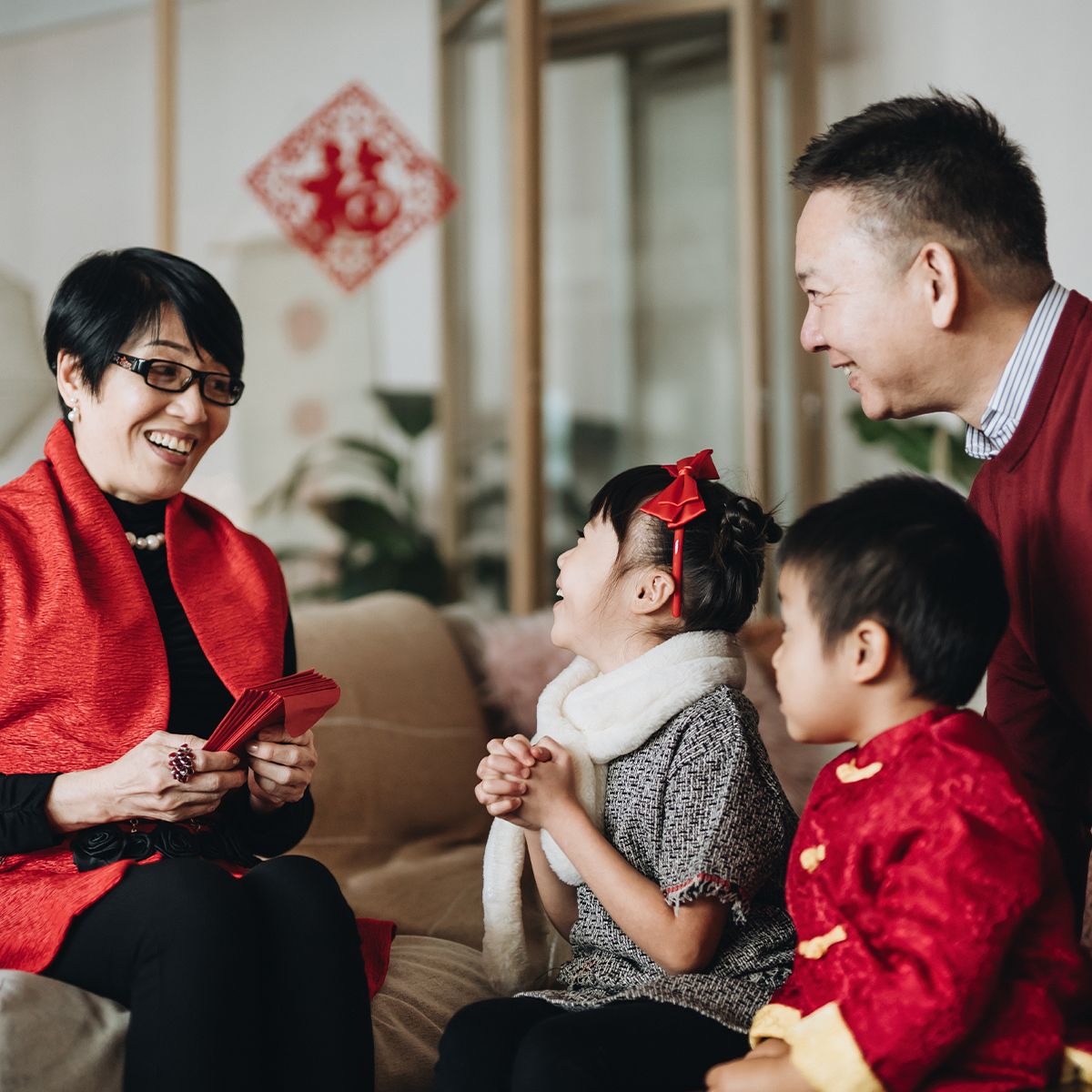 Can You Give Life Insurance as a Gift? | Fidelity Life