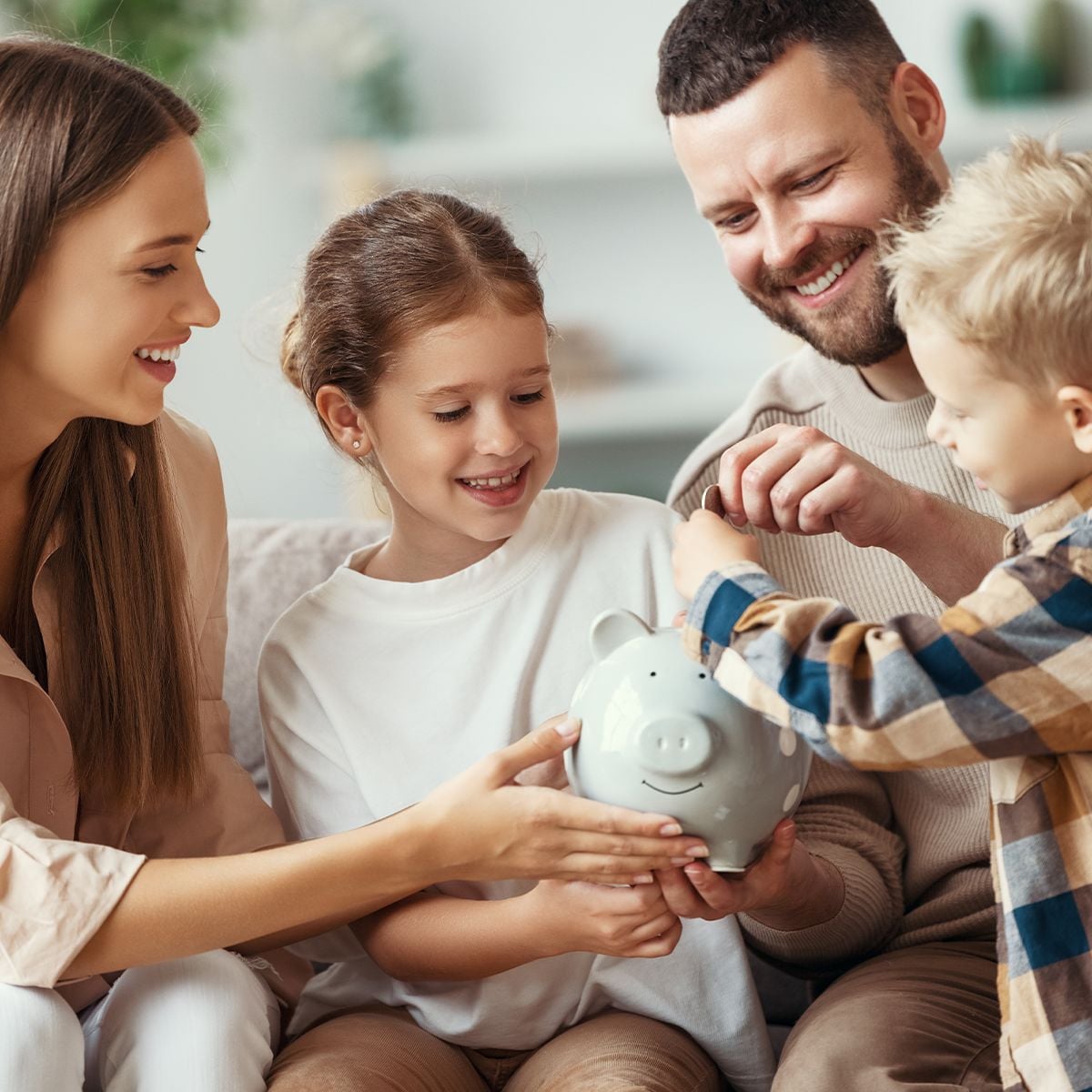 Using Life Insurance to Build Wealth: Strategies & Benefits | Fidelity Life